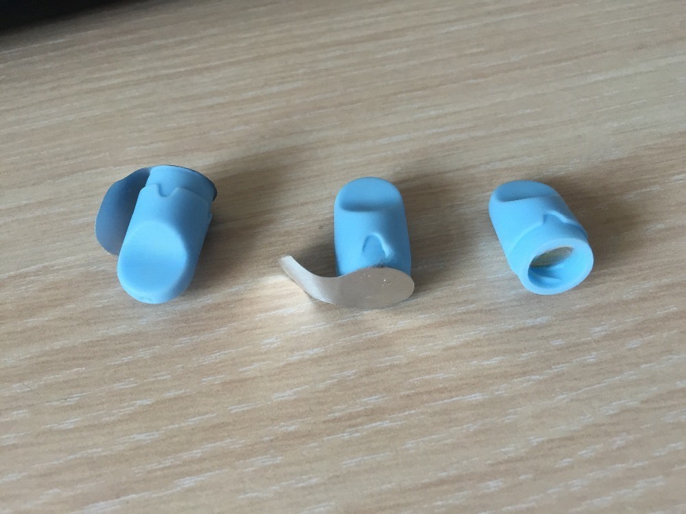 BLUE Disposable Luer Lock Alcohol Cap for IV Cannula Guarantee Period 5 ...